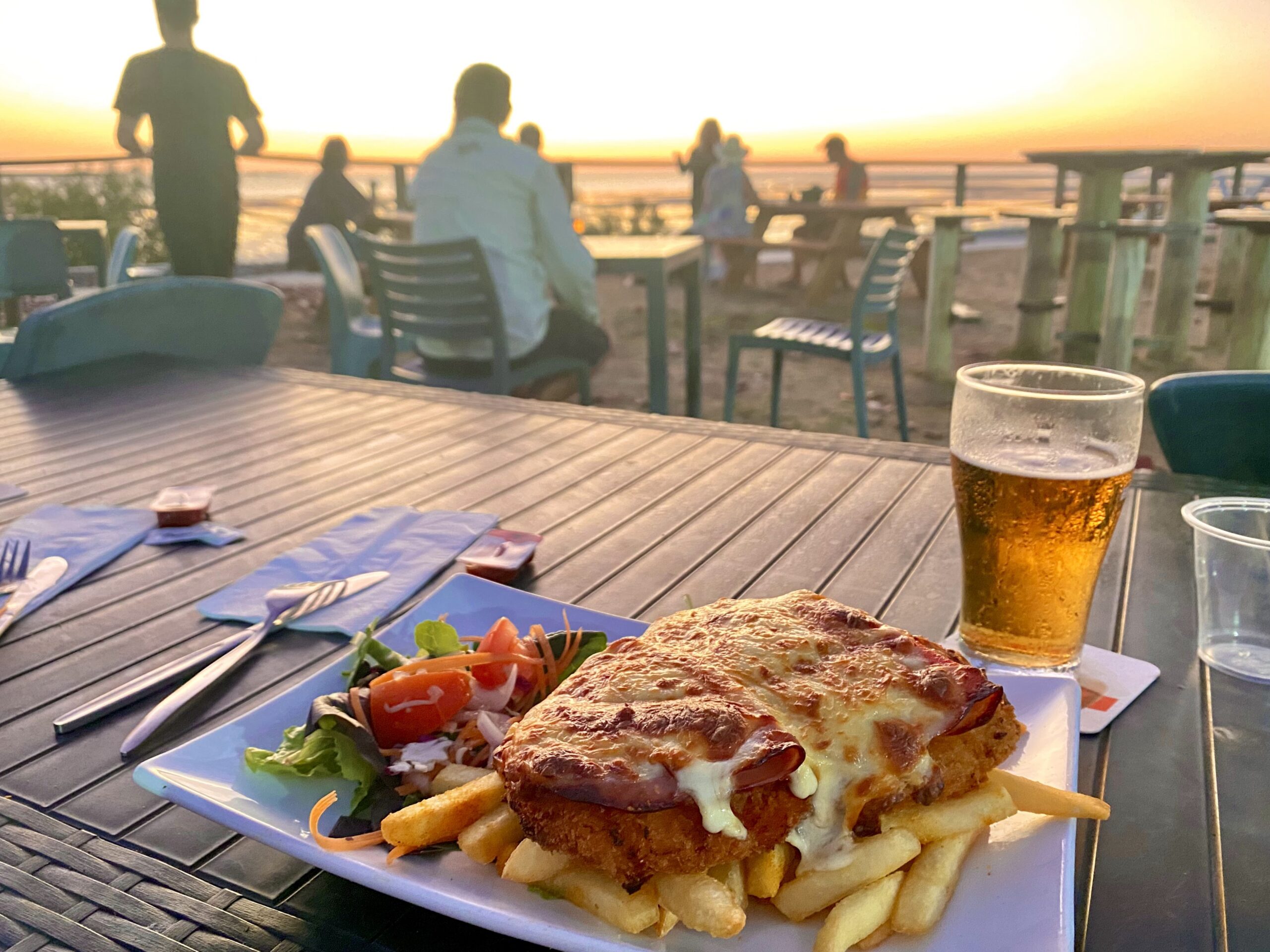 Parmi Sundays - Sunset Tavern